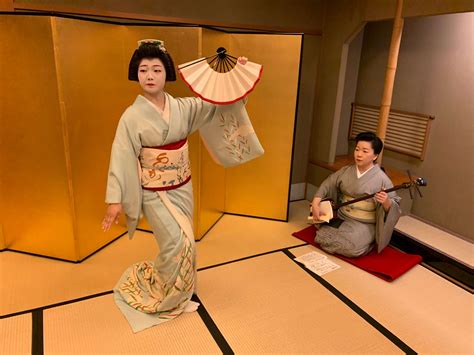 流行文化 藝伎體驗 旅遊景點與體驗 OSAKA INFO