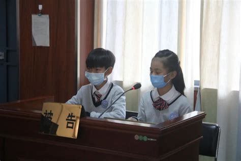 城中法院打造“沉浸式”普法 小学生变身“大法官”开庭审案澎湃号·政务澎湃新闻 The Paper