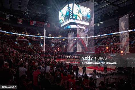 Moda Center Arena Photos Photos And Premium High Res Pictures Getty