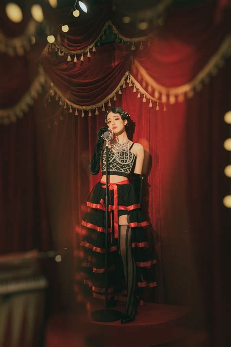 스튜디오 찬란燦爛 On Twitter Rt팔로우 이벤트 찬란 5 8월 시즌컨셉 🎪백스테이지🎪 그리고 물랑루즈