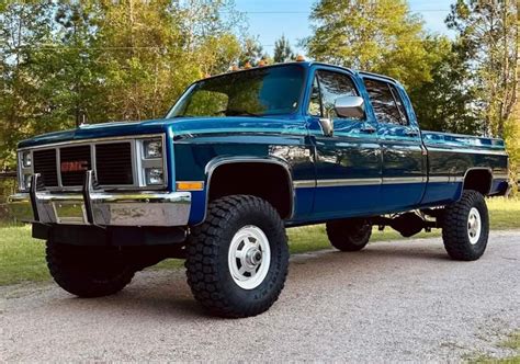 Pin By Tony Lorenzo On 73 91 Chevy Square Body Trucks Monster Trucks
