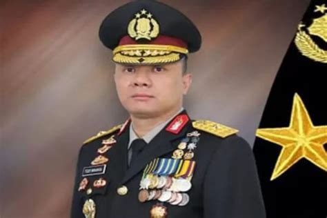 Profil Dan Biodata Teddy Minahasa Kapolda Jatim Yang Baru Lengkap