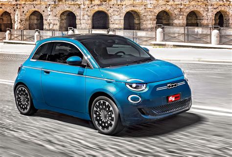 Teste Novo Fiat 500e é Elétrico à Italiana E Até Será Vendido No