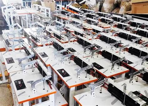 دستگاه پرس پدالی نایلون ذغال پودر دوخت پلاستیک ماشین‌آلات صنعتی تبریز دیوار