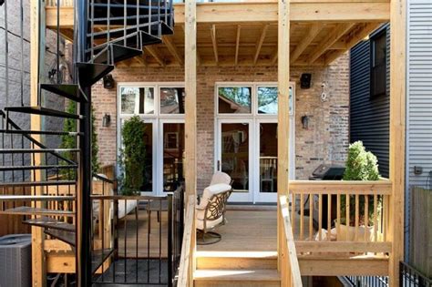 12 Stunning Chicago Vacation Rentals For A Lively Windy City Stay