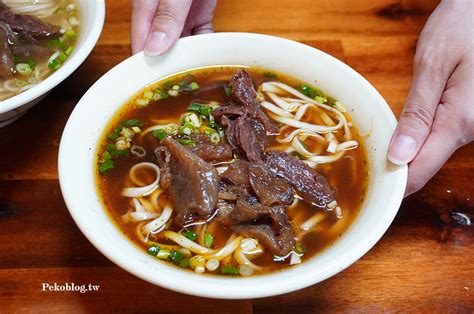 【華陰街美食】潘家老牌牛肉麵，開業近70年，半筋半肉牛肉麵只賣130元（菜單） Peko の Simple Life