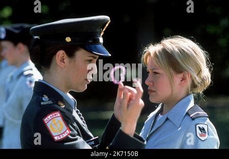 Cadet Kelly Christy Carlson Romano Hilary Duff 2002 © Disney