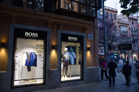 “hugo Boss” ийн орлого 10 хувиар өсөж €1 тэрбум болов