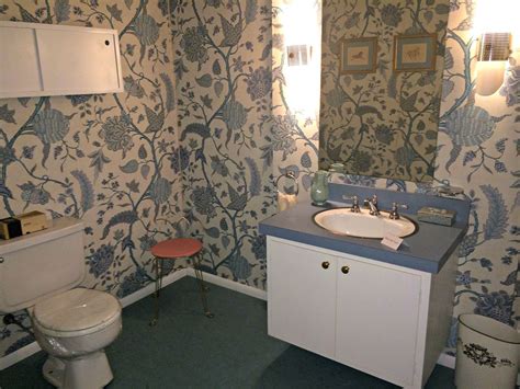 Masters Of Sex Photos Of The Set With Lizzy Caplan And Caitlin FitzGerald Glamour