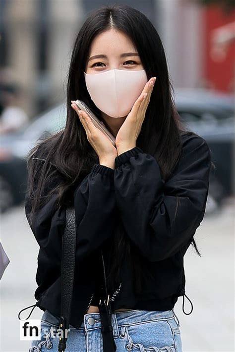 포토 브레이브걸스 유정 햇살 눈웃음 헉스
