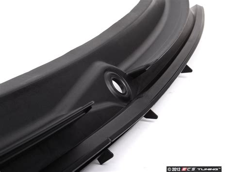 Ecs News Genuine Bmw Windshield Cowl For Your E Ci M Series