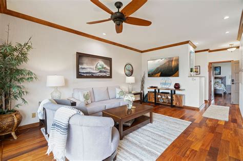 Pack Your Swim Suit And Sandals For Flipkey Rentals In Hawaii Premier