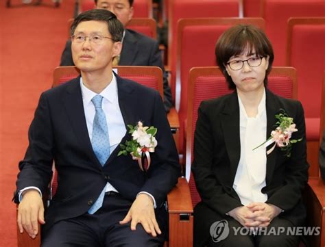 이미선·문형배 헌법재판관 취임식 매일경제