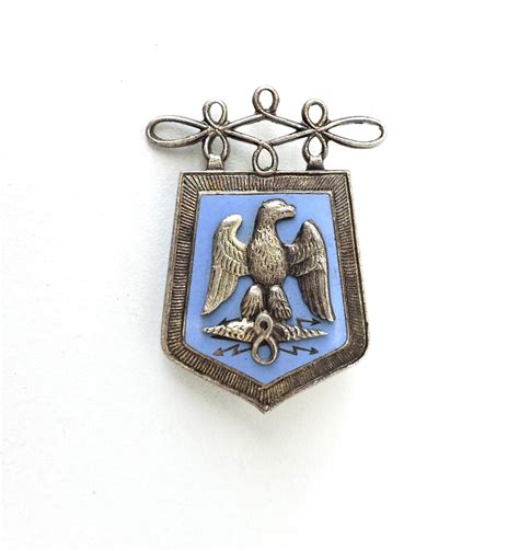 Insigne 8 Régiment de Hussards Andor émail