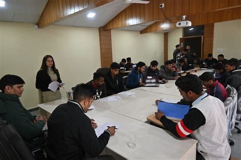 Govt Iti Pwd Sundernagar Sundarnagar