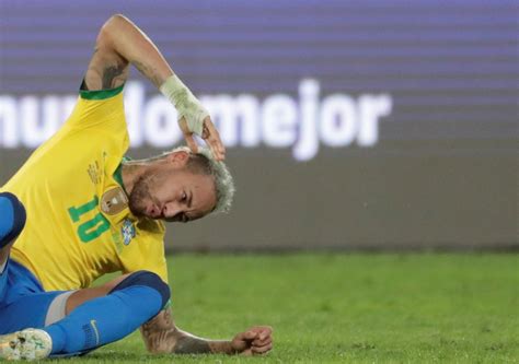 Neymar Deixa Treino Da Seleção Com Dores E Vira Dúvida Para Amistoso