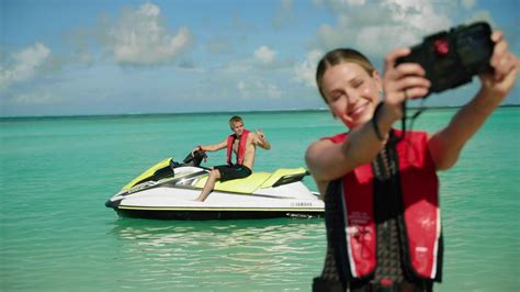 Auscaps Jake Manley Shirtless In Love In The Maldives