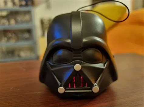STAR WARS PORTACHIAVI Gashapon Darth Vader Con Luce Kinder Maxi 2023