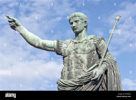 Octavian Augustus Fotos Und Bildmaterial In Hoher Auflösung Alamy