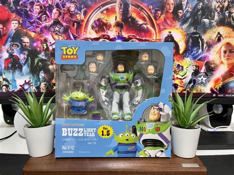Kaiyodo Revoltech Woody Ver 15 And Kaiyodo Revoltech Buzz Lightyear Ver