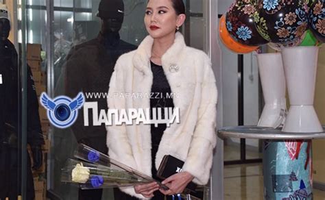 Приусны боссын ”тамхичин охин”