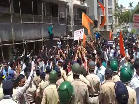 Bjp Shiv Sena Workers Clash Outside Narayan Ranes Juhu Bungalow