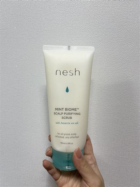 아직 사용 전이지만 두피스케일링을 하는게 중요하다길래 사보있어요 성분도 괜찮고 가격도 착해