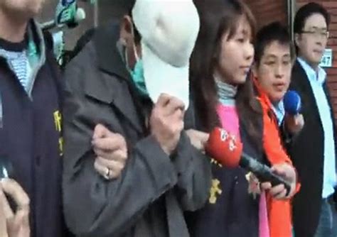 台一公交车色狼撒野 强押高中女生下车性侵遭法办新闻中心新浪网