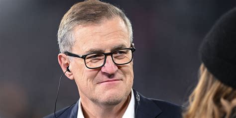 Jan Christian Dreesen Gratulierte Fc Bayern Frauen Zum Sieg In Wolfsburg