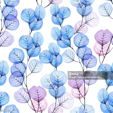투명 유칼립투스 잎이 있는 수채화 매끄러운 패턴 흰색 배경에 파란색 보라색 분홍색 유칼립투스의 투명한 꽃과 잎 파스텔 색상 직물 카드 포장지 인쇄 고풍스런에 대한 스톡 벡터