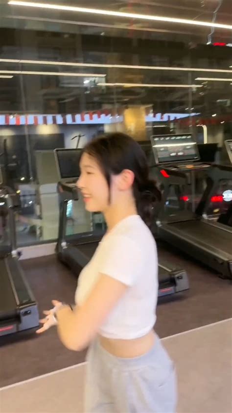 健身反差瑜伽3 超市偷鱼 超市偷鱼 哔哩哔哩视频