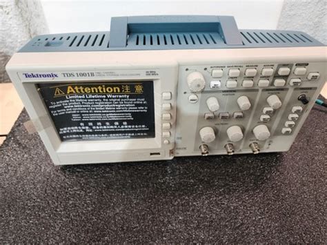Tektronix Tds1001b 2 Ch Digital Storage Oscilloscope 40mhz 500ms S Ebay