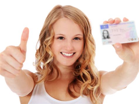 Qué papeles se necesitan para tramitar la licencia de conducir Atracción360