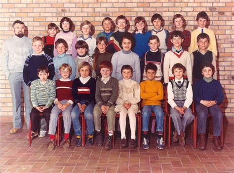 Photo de classe CM CM de Ecole Jacques Prévert Copains d avant