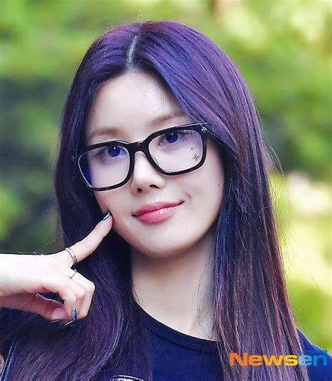 권은비 무더위 날릴 표정 포토엔hd