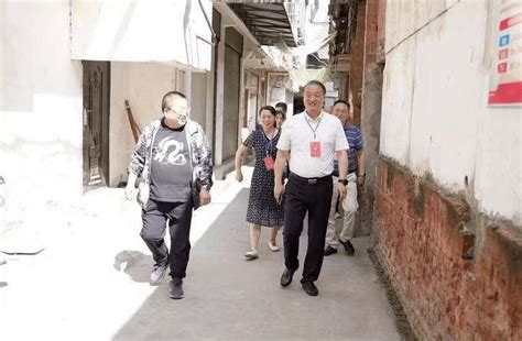 房县城关镇：“四单法”助力环境蝶变群众整治问题