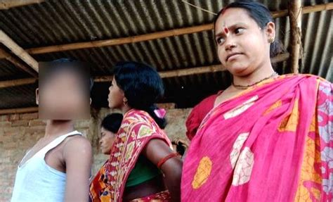 Health Goes Up In Smoke As Farakkas Female Beedi Rollers Stay Put For
