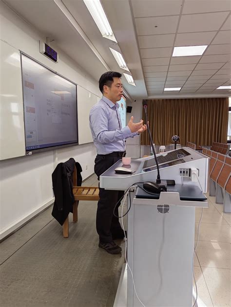 法学院举办本科毕业论文指导讲座 法学院