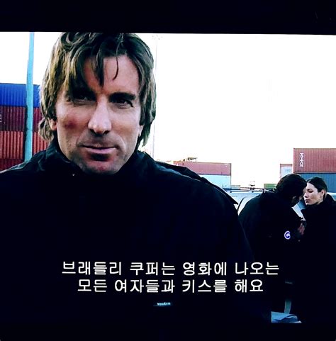 해연갤 여자들 꼬시고 다니는 게 전공인 놈이 사실 남자한테 박히는 게 존꼴
