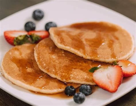 Pancakes moelleux un délice léger aéré avec un goût délicieux de