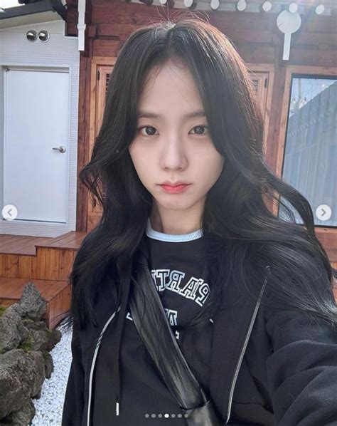 연재 스포츠월드 `스타★샷` 블랙핑크 지수 눈에 별을 박은 듯 스타★샷 Zum 뉴스