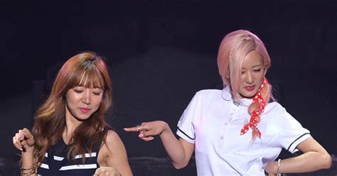 [포토] 윤보미 김남주 섹시 댄스 배틀