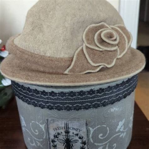 Shabby Chic Aged Hat Box Romantic Storage Box Vintage Style Box