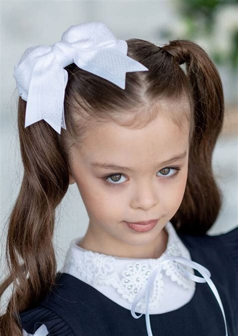 Прическа с 1 бантом для девочки на 1 сентября Beauty Health And Beauty Fashion