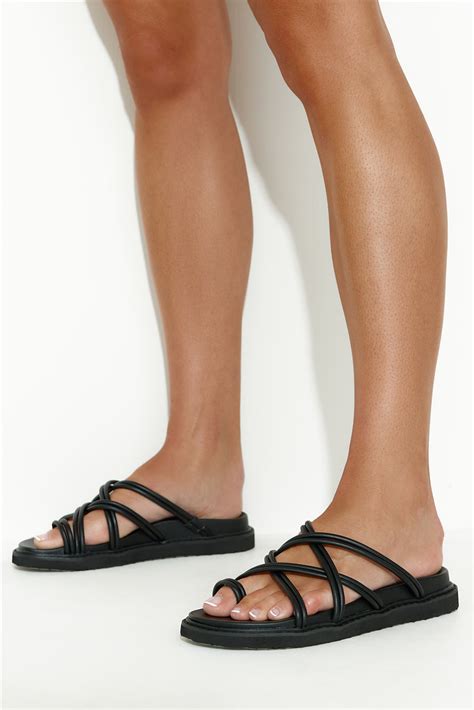 Billini Zakari Slides Black Hello Molly