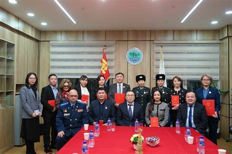 Монголын Хуульчдын холбооны нэр бүхий гишүүн хуульчид хууль сахиулах