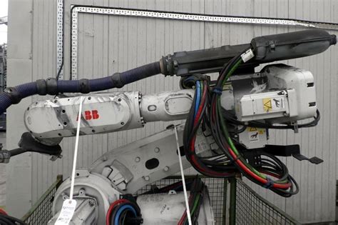 Abb Irb6700 6 Axis Robot Automotive Parts Manufacturer Sale 4 Industrial And Commercial