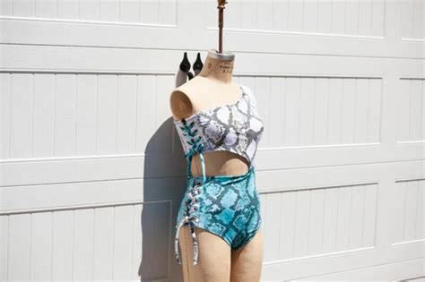 14 Free Swimsuit Sewing Patterns For Beach Trips Diyscraftsy