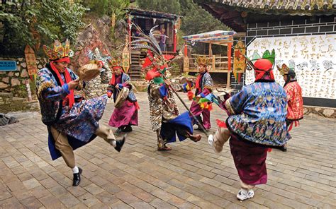 來自遠古的 東巴神舞 風情園 418期 中國旅遊 香港中國旅遊出版社