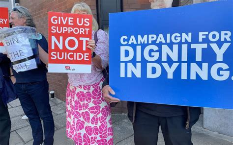 Health Secretary Maintains Opposition To Assisted Dying Bill As Debate